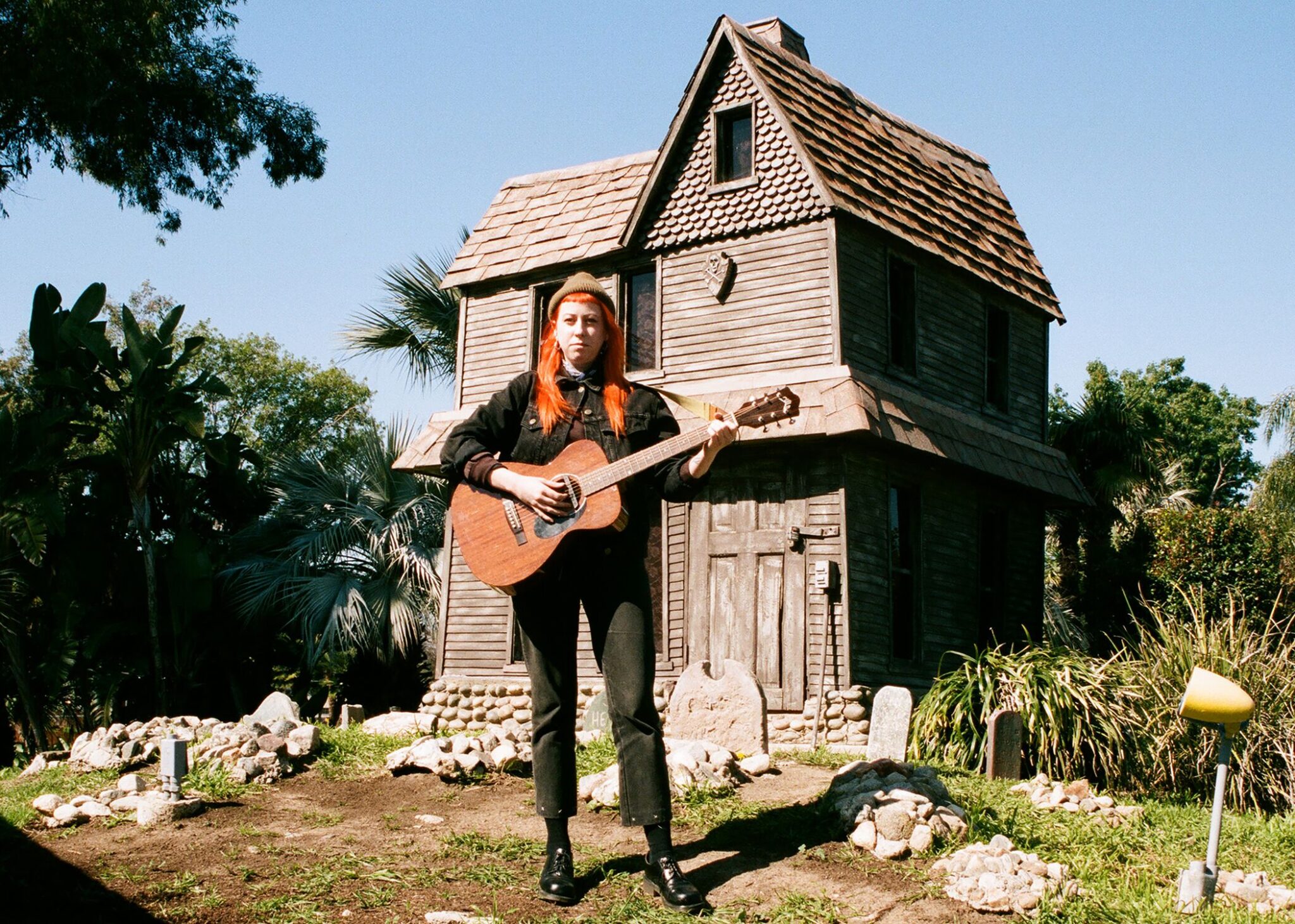 Interview: Shannon Lay / Fall Show - Reviler