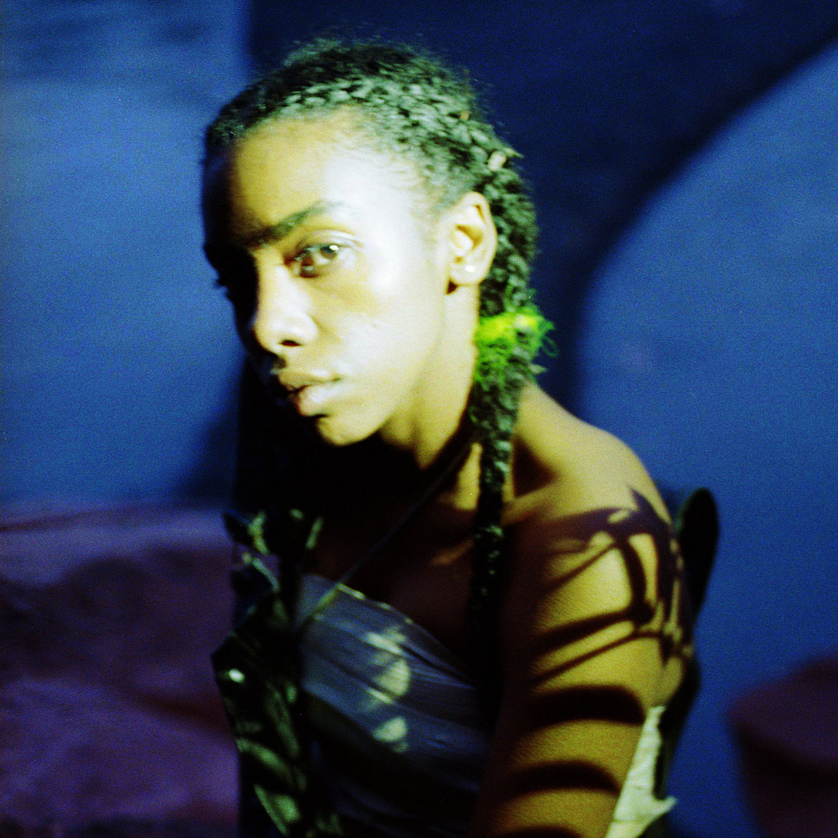 Dua Saleh Finishes Off Their Amazing 2020 With “angel rock” – Reviler