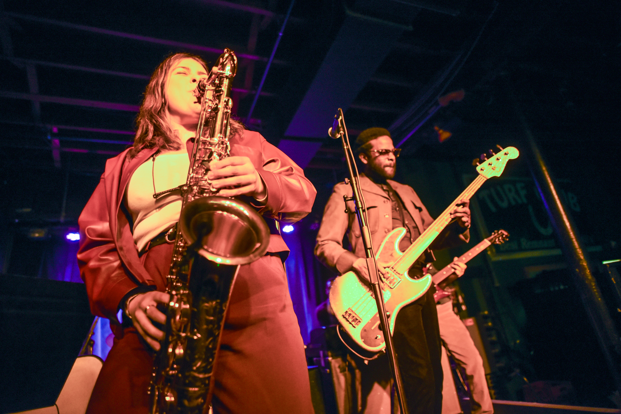 Photos: Adrian Younge At The Turf Club - Reviler